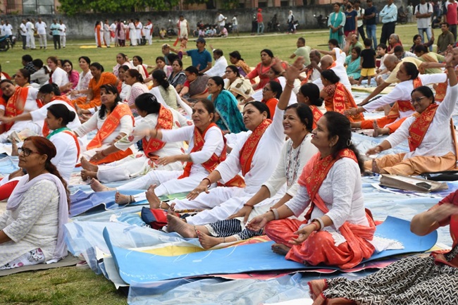 Yoga Day 2024 In Bihar Live योग करते दिखे नित्यानंद राय और ललन सिंह